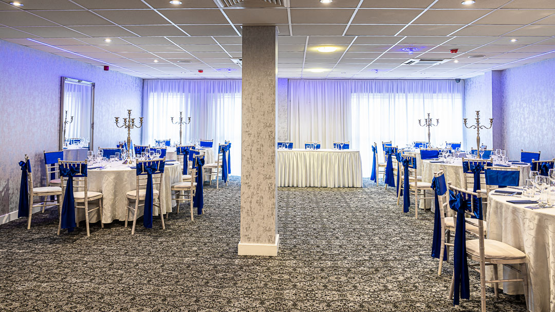 Victoria Hall - Crystals Of London - Events Planner - Restaurant Romanesc